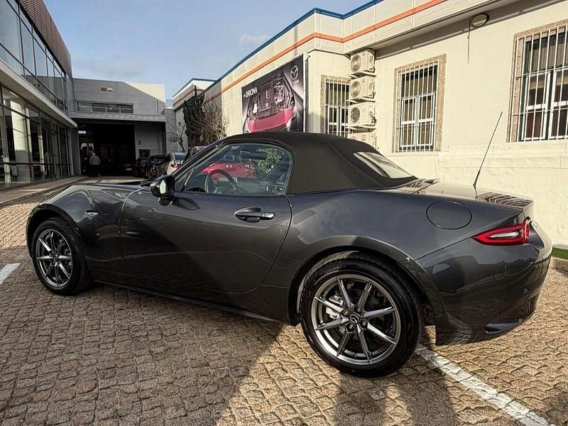 Novo 2025 Mazda MX5 Exclusive-Line 132 HP Cabrios – 4439 Porto (Stand ...