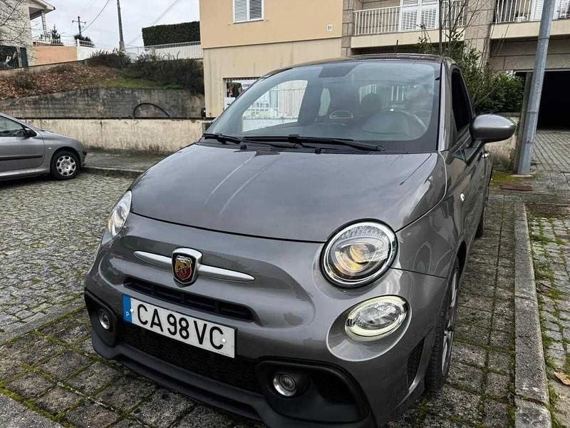 Usado Fiat 500 180 HP (2020) em Canelas - € 17.900 | AutoUncle