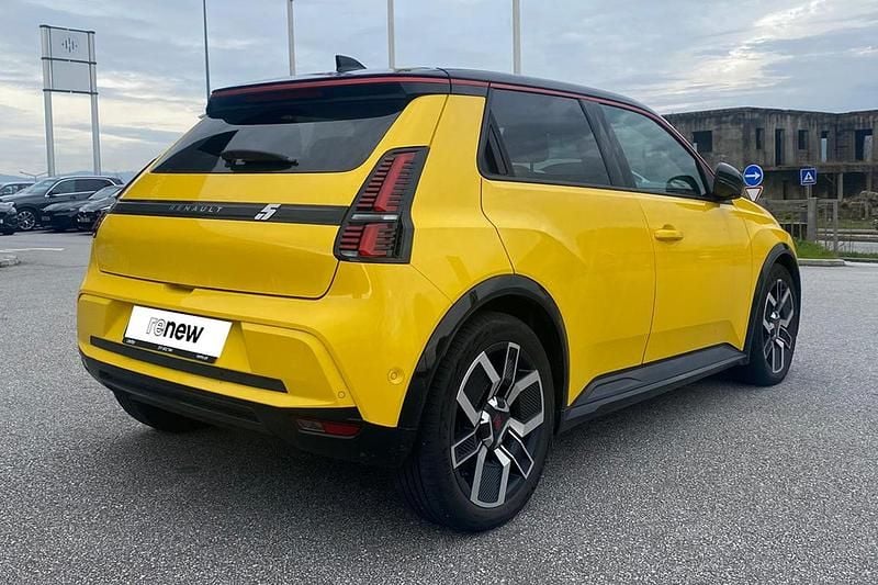 Usado 2024 Renault 5 E-Tech Techno 122 HP – 2710 Sintra (Stand) – € 32. ...