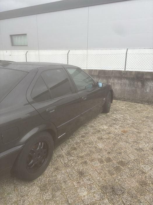 Usado 1995 BMW 318 – Viana do Castelo (Privado) – € 2.500 (Antiguidade) | AutoUncle