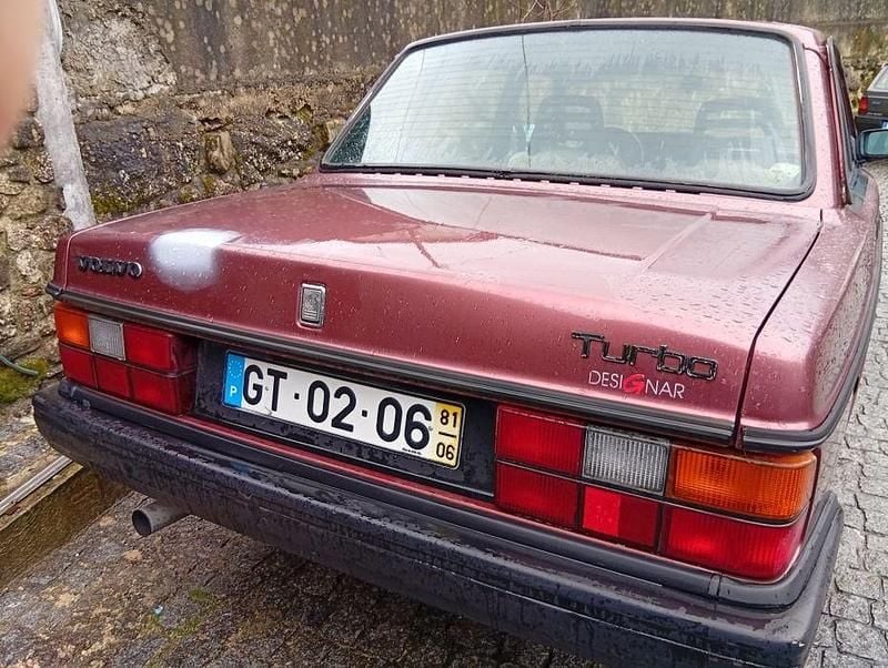 Usado 1981 Volvo 244 150 HP Sedan – Braga (Privado) – € 5.500 ...