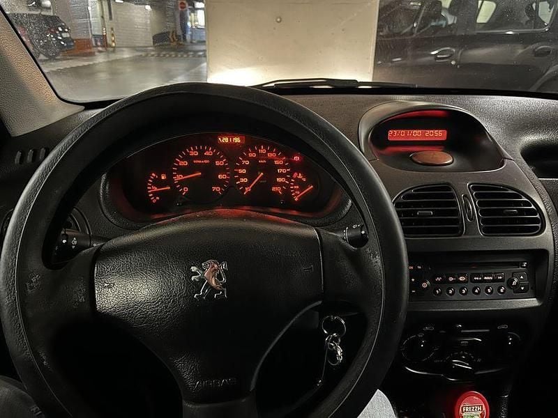 Usado 2003 Peugeot 206 Sedan – Lisboa (Privado) – € 1.500 (Não avaliado ...