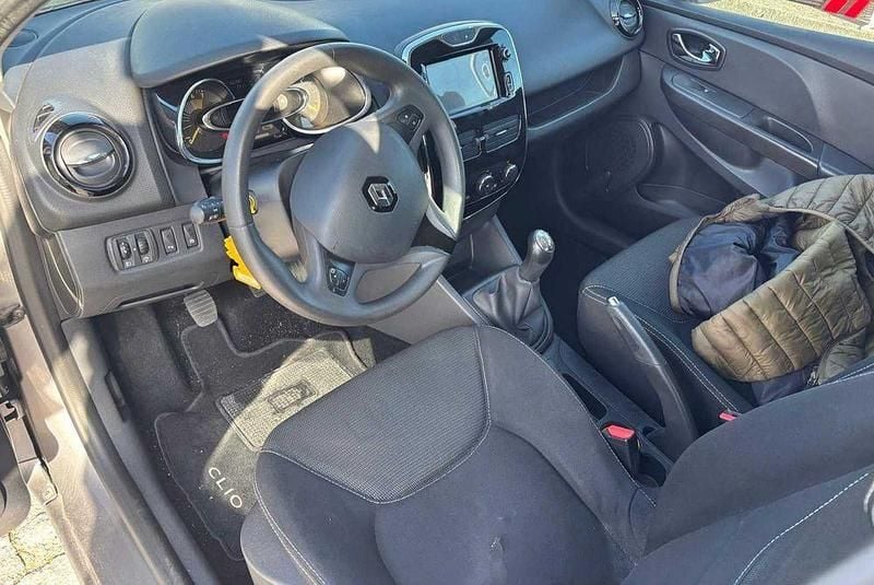 Usado 2012 Renault Clio IV 90 HP Sedan – Santarém (Privado) – € 8.990 ...