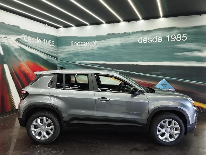 Novo 2025 Jeep Avenger Altitude 101 HP SUV – 4520 São João de Ver ...