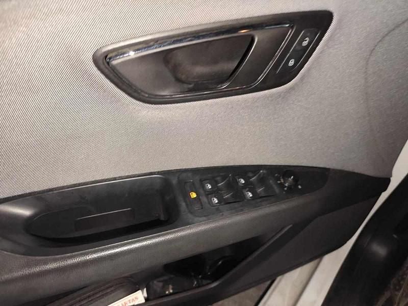 Usado 2017 Seat Leon 116 HP Carrinha – 2560 Torres Vedras (Stand) – € ...