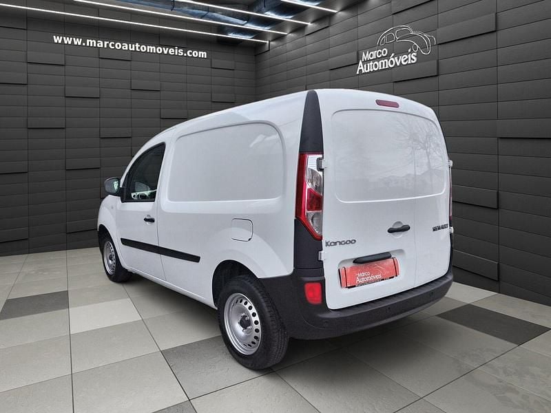 Usado 2020 Renault Kangoo Business 116 HP Sedan – 5000 Gaias (Parada de ...