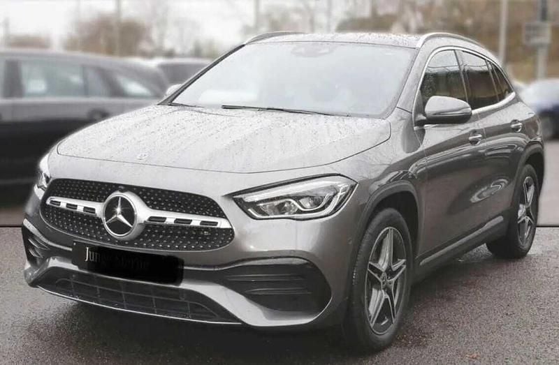Usado 2021 Mercedes GLA250 218 HP SUV – 3750 Serem de Cima (Stand) – € ...