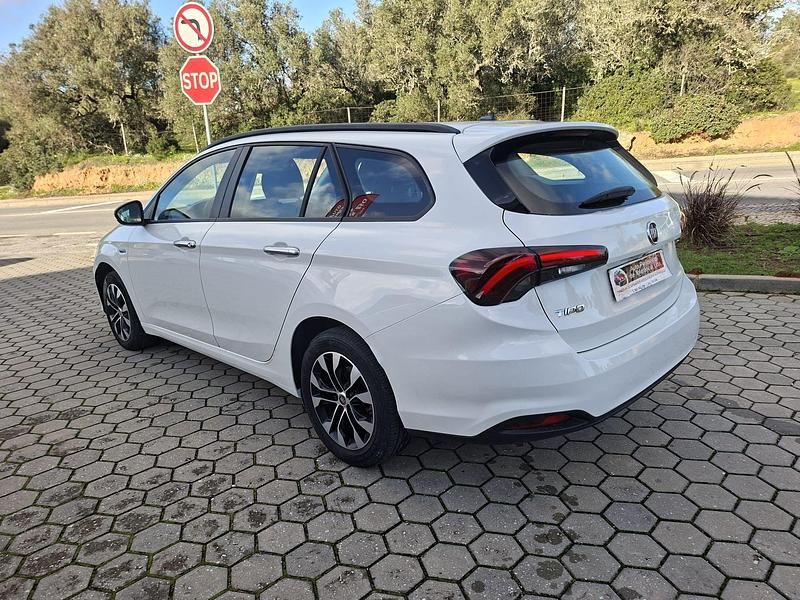 Usado 2022 Fiat Tipo Lounge 95 HP – 8500 Faro (Stand) – € 15.990 (Preço ...
