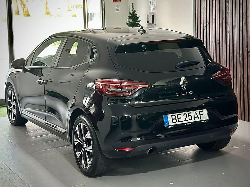 Usado 2023 Renault Clio V Evolution 100 HP – 2650 Lisboa (Stand) – € 16 ...