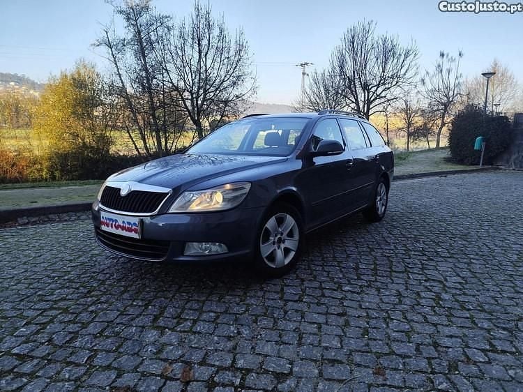 Usado 2010 Skoda Octavia Ambition 105 HP Carrinha – Braga (Privado) – € ...