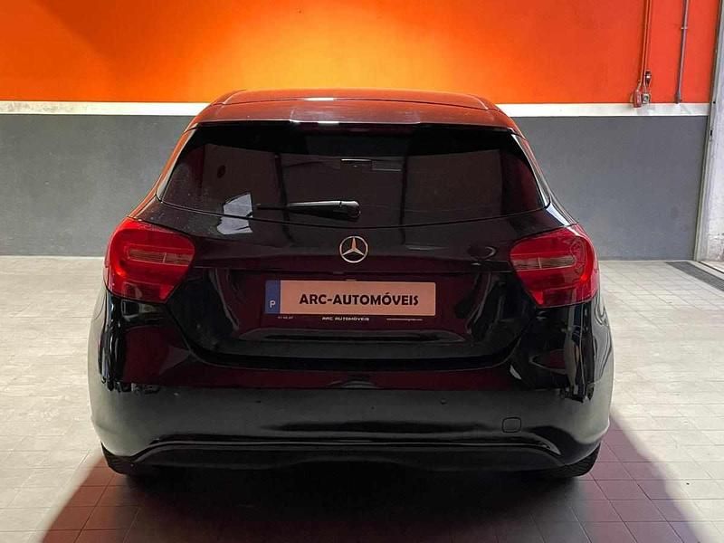 Usado 2014 Mercedes A180 109 HP – 4415 Pedroso (Stand) – € 14.998 ...