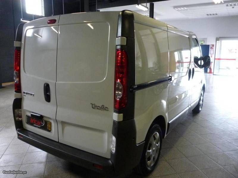 Renault Trafic: 98 usados de 14 websites para venda - AutoUncle
