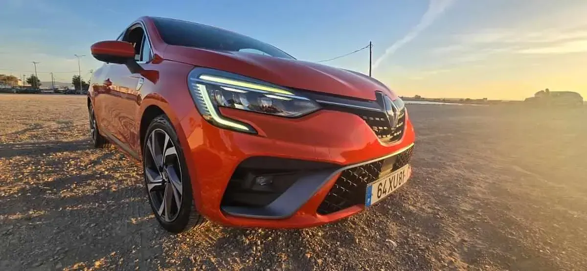 Usado Renault Clio 116 HP (2019) em Barreiro - € 15.000 | AutoUncle