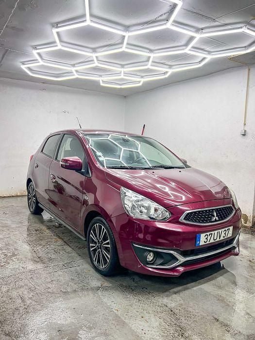 Usado 2018 Mitsubishi Space Star Edition 80 HP Sedan – Setúbal (Privado ...