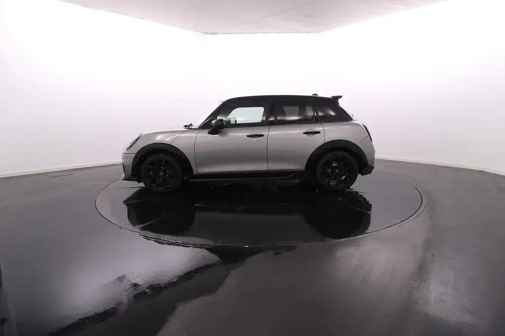 Usado Mini Cooper 156 HP (2025) em Moita do Gavião - € 39.900 | AutoUncle