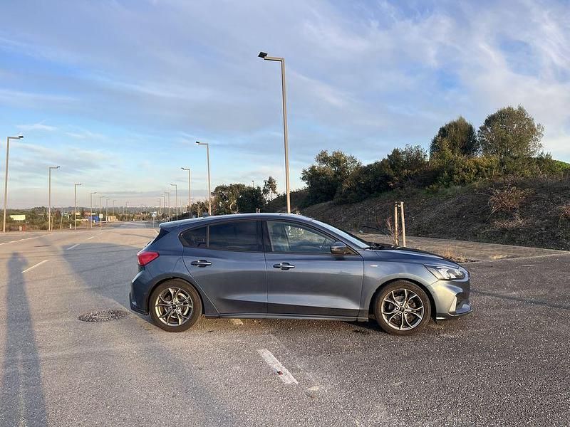 Usado 2018 Ford Focus ST-Line 125 HP Sedan – Lisboa (Privado) – € 9.990 ...