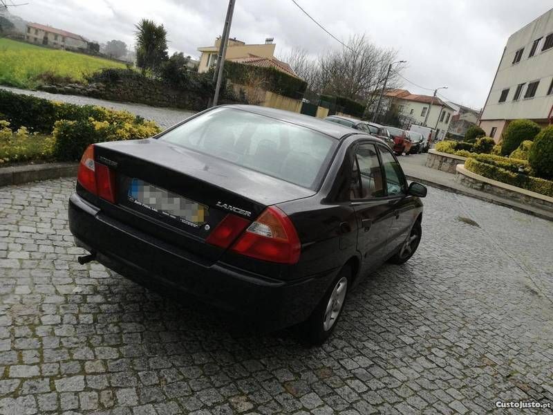 Vendido Mitsubishi Lancer 1.3 glx - 99 - Carros usados para venda
