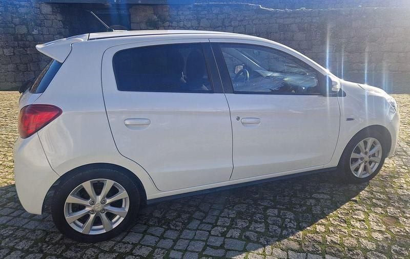 Usado 2016 Mitsubishi Space Star 80 HP Sedan – Castelo Branco (Privado ...