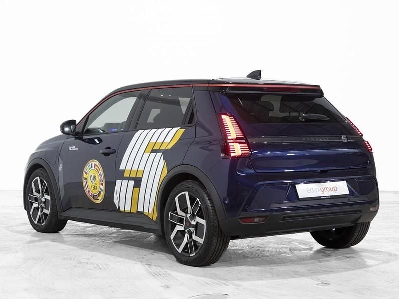 Usado 2025 Renault 5 E-Tech 150 HP – 2495 Fátima (Stand) – € 32.190 ...