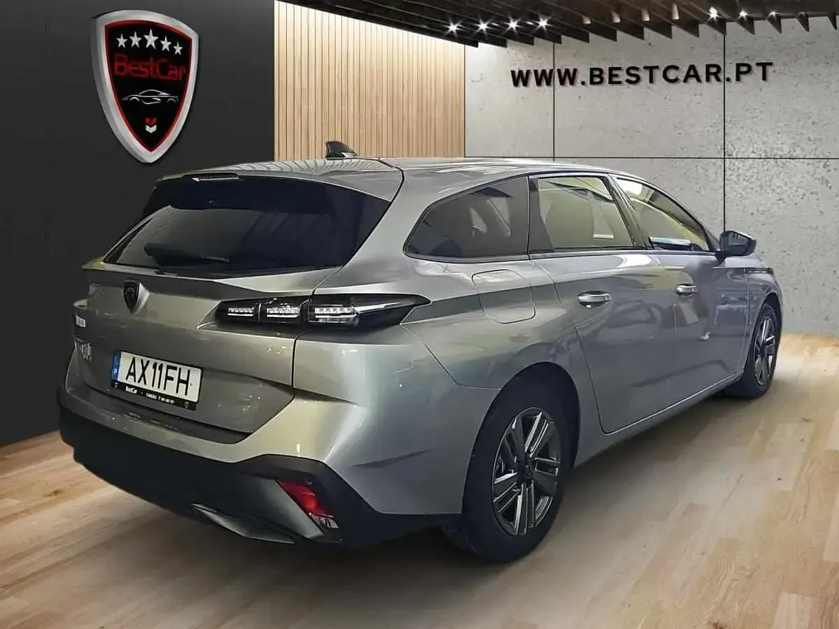 Usado Peugeot 308 131 HP (2023) em Fundão - € 18.950 | AutoUncle