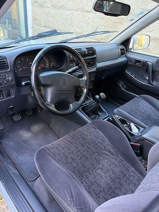 Usado 2000 Opel Frontera Sport 115 HP SUV – Porto (Privado) – € 6.450 ...