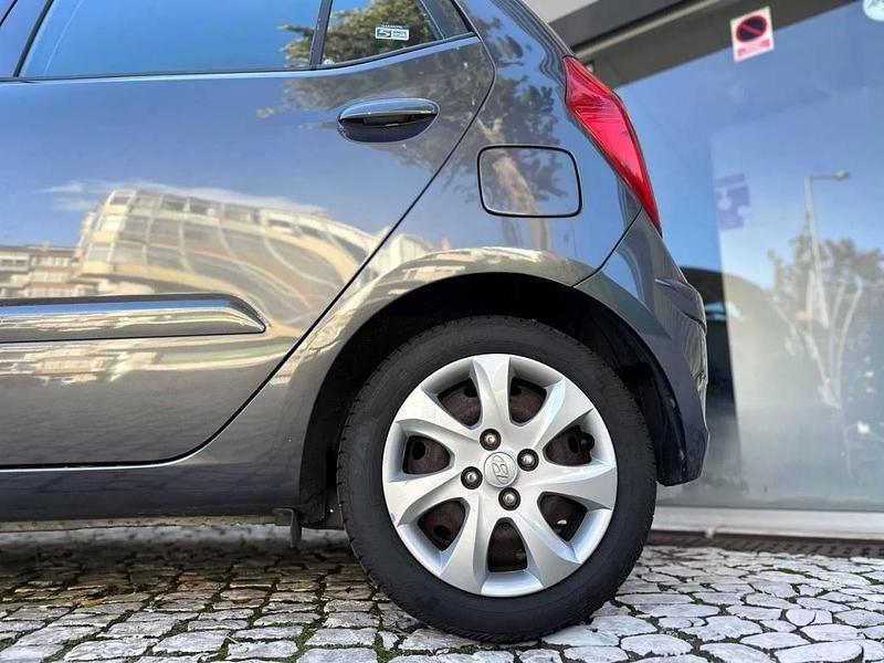 Usado 2011 Hyundai i10 Style 87 HP Citadino – 2735 Sintra (Stand) – € 5 ...