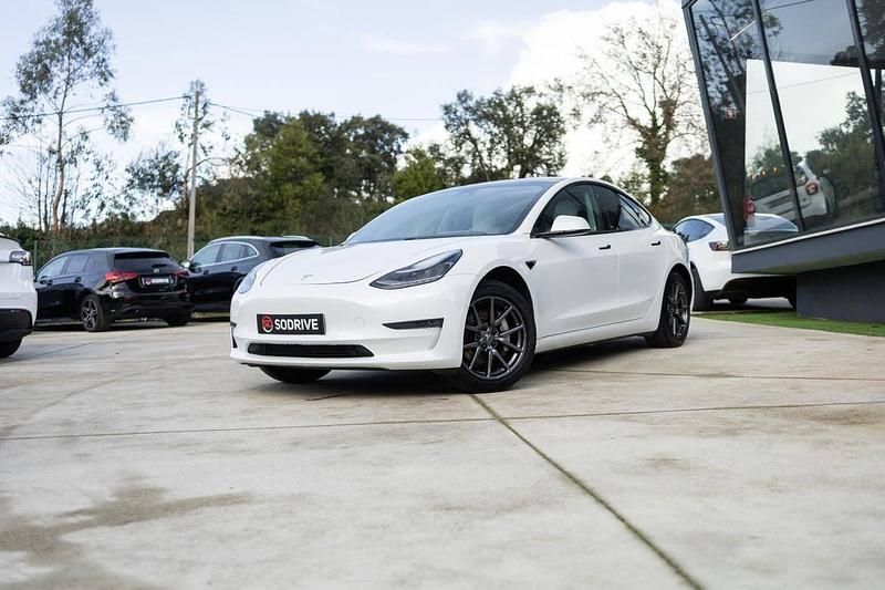 Usado 2019 Tesla Model 3 238 HP Sedan – 3720 Cucujães (Stand) – € 22. ...