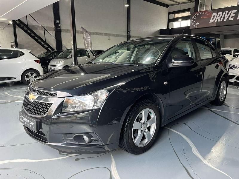 Usado 2010 Chevrolet Cruze LS 113 HP Sedan – 4440 Porto (Stand) – € 5. ...