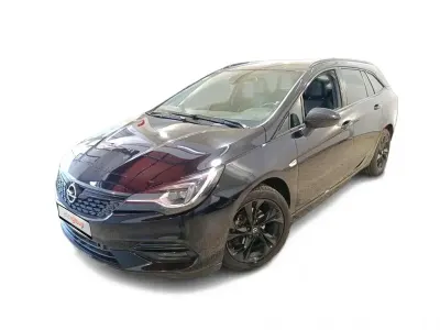 Opel Astra do ano 2022 – Confira preços de 30 carros usados