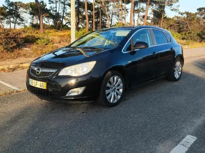 Opel Astra do ano 2010 – Confira preços de 57 carros usados