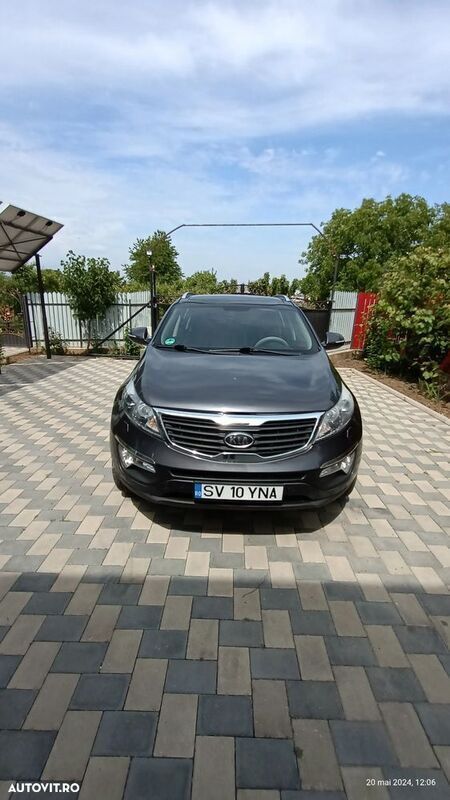 Văndută Kia Sportage - mașini second-hand de vânzare