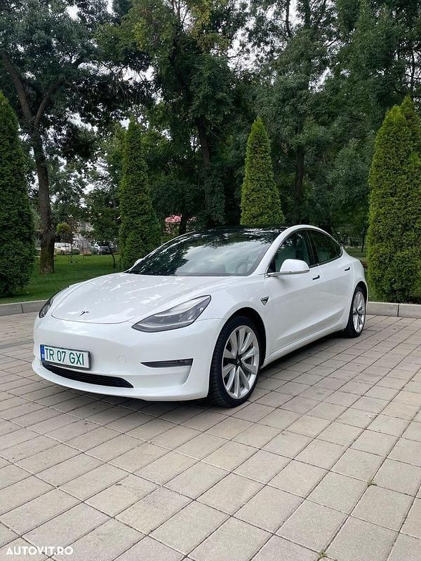 Second-hand 2019 Tesla Model 3 440 CP Berlinǎ – 140081 Dunarii ...