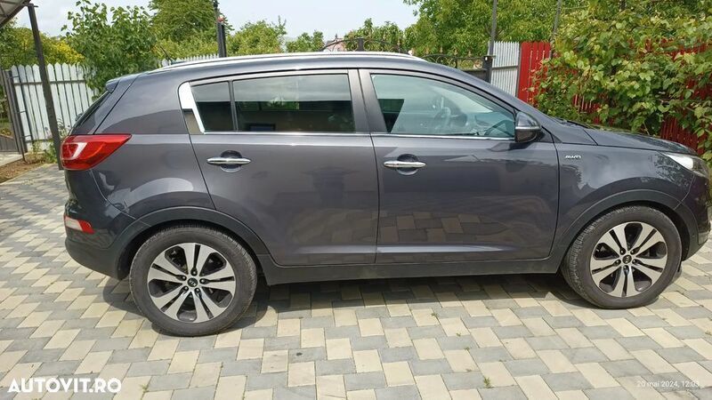 Văndută Kia Sportage - mașini second-hand de vânzare