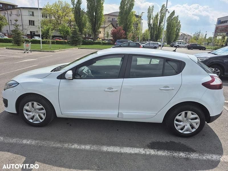 Second-hand 2015 Renault Mégane III Expression 95 CP Hatchback ...