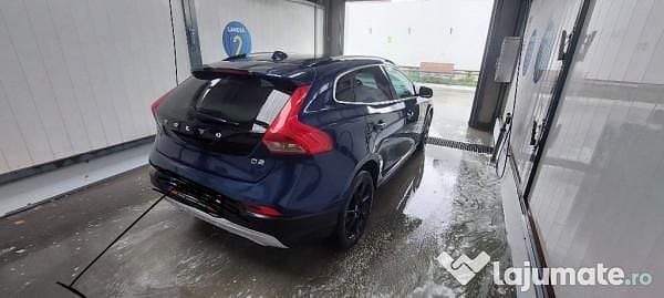 Utilizat 2014 Volvo V40 CC 116 CP Break – (Privat) – 10.000 EUR ...
