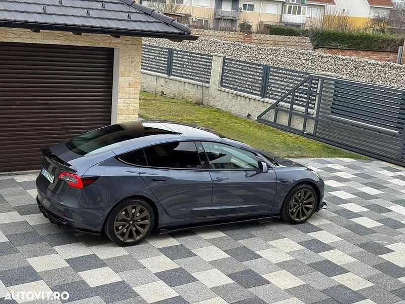 Second-hand 2020 Tesla Model 3 325 CP Berlinǎ – Alba (Dealer) – 21.900 ...
