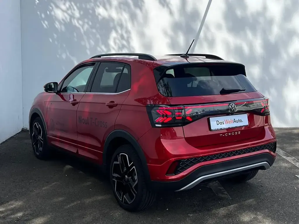 Nouă VW T-Cross R-line 150 CP (2026) în Oradea - 24.600 EUR | AutoUncle