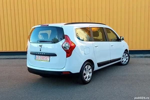 Utilizat 2013 Dacia Lodgy 90 CP Monovolum – Argeș (Privat) – 5.300 EUR (Preț OK) | AutoUncle