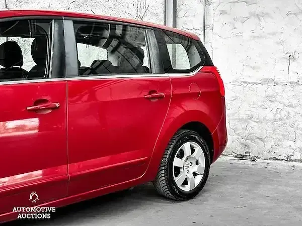 Second-hand Peugeot 5008 120 CP (2010) în Arad - 1.500 EUR | AutoUncle