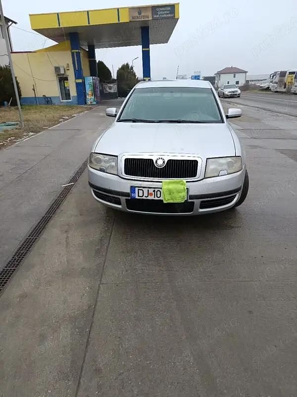 Second-hand Skoda Superb 130 CP (2005) în Preajba - 2.150 EUR | AutoUncle