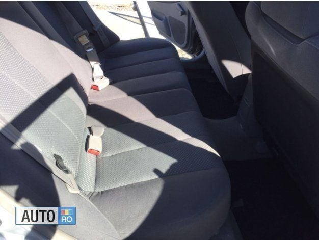 Second-hand 2002 Mazda 323 98 CP Hatchback – Tulcea (Privat) – 1.650 ...