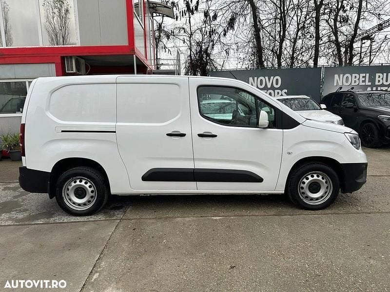 Utilizat 2020 Opel Combo 100 CP Van – 060604 Str. Drumul Garii nr D - Bucuresti (Dealer) – 9.891 ...