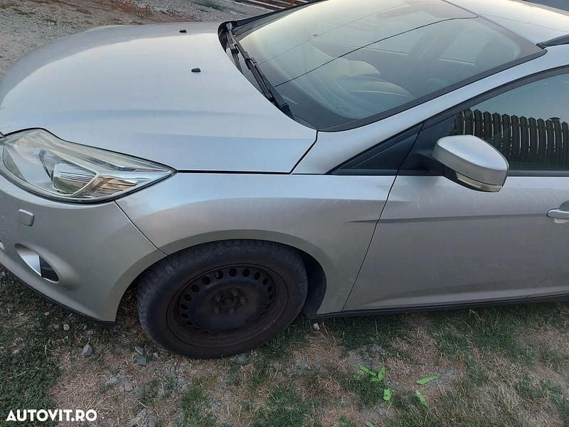 Utilizat 2013 Ford Focus Trend 105 CP Break – Dolj (Dealer) – 2.600 EUR ...