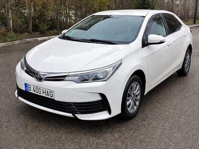 13 Toyota Corolla 2015 second-hand de vânzare - AutoUncle