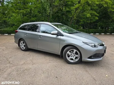 Toyota Auris carburant benzină second-hand - AutoUncle