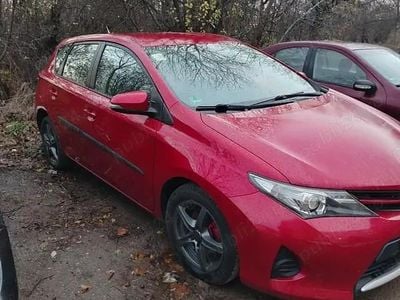 Toyota Auris carburant benzină second-hand - AutoUncle