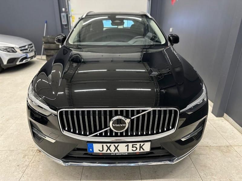 Begagnad 2023 Volvo XC60 Momentum 350 HK SUV – 80292 Kryddstigen ...