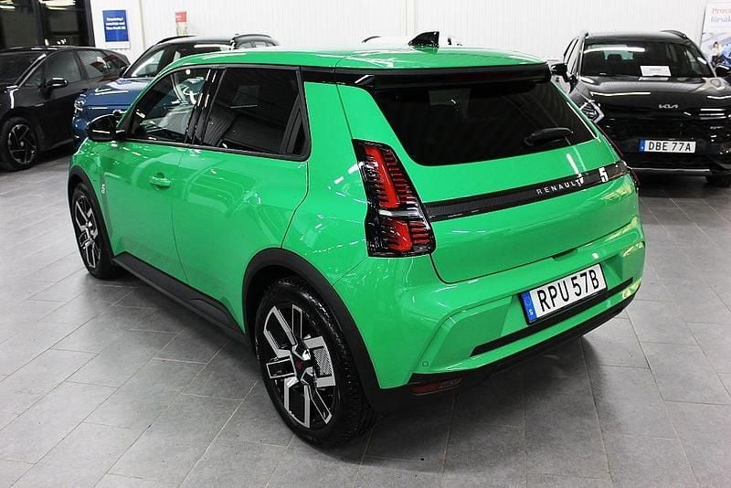 Begagnad 2025 Renault 5 E-Tech 150 HK Halvkombi – Halland (Företag ...