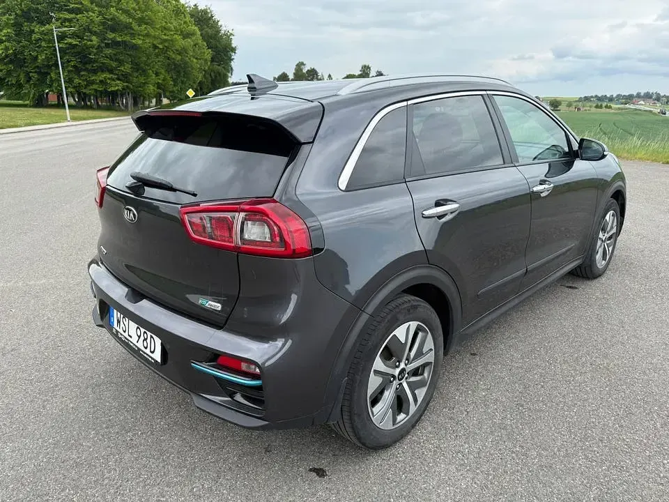 Begagnad Kia e-Niro 204 HK (2019) i Ystad - 155 000 kr | AutoUncle