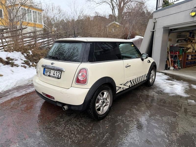 Begagnad 2013 Mini ONE Chili 98 HK Halvkombi – 61133 Stockholmsvägen c ...